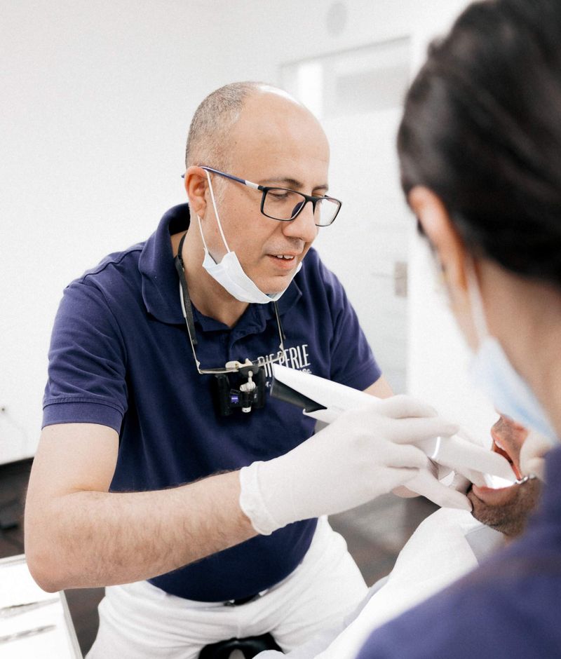 Zahnarztpraxis Die Perle | Dr. Osama Awadalla – Ihr Zahnarzt in Landshut