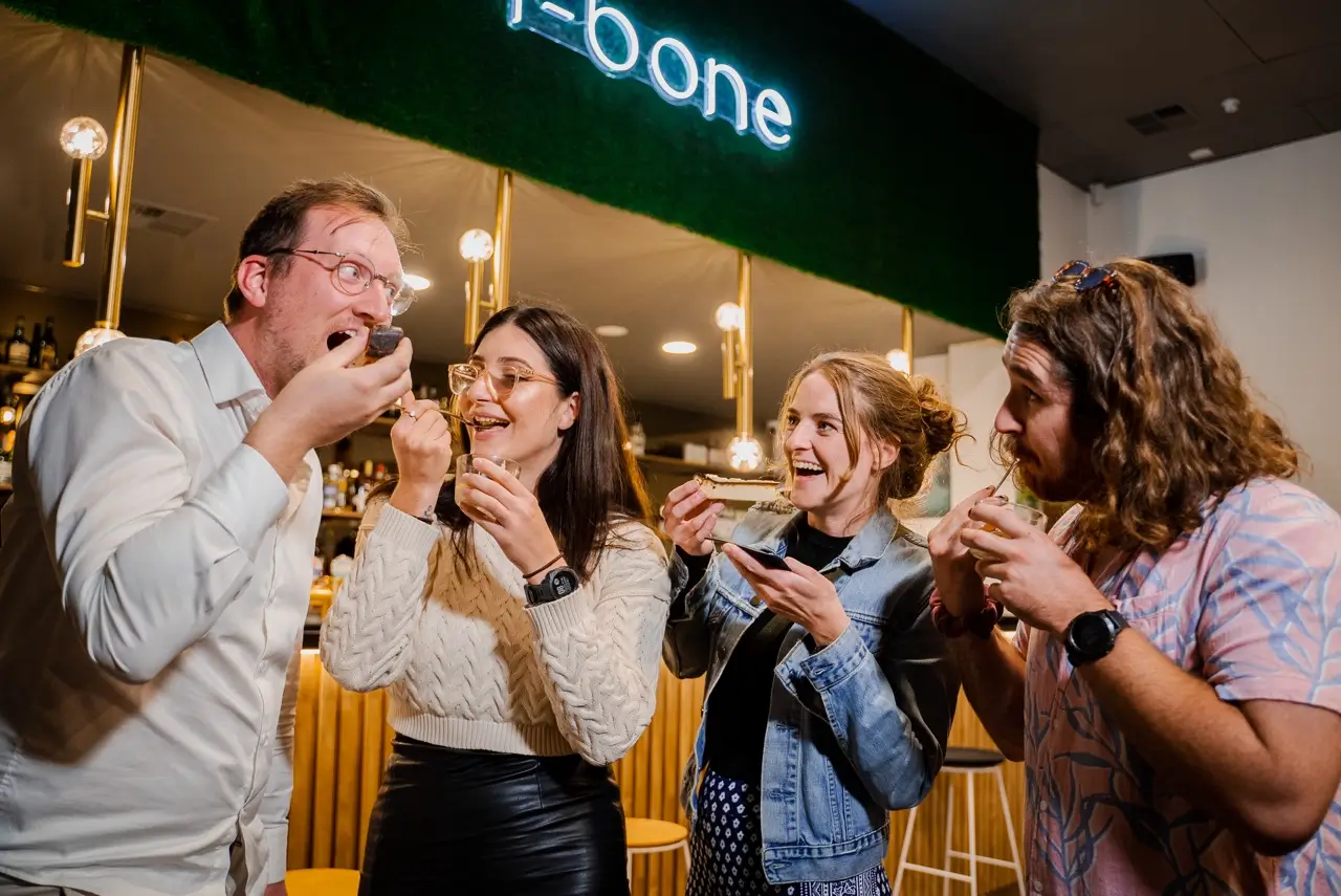 T-bone - Coombs Pub, Local Pub
