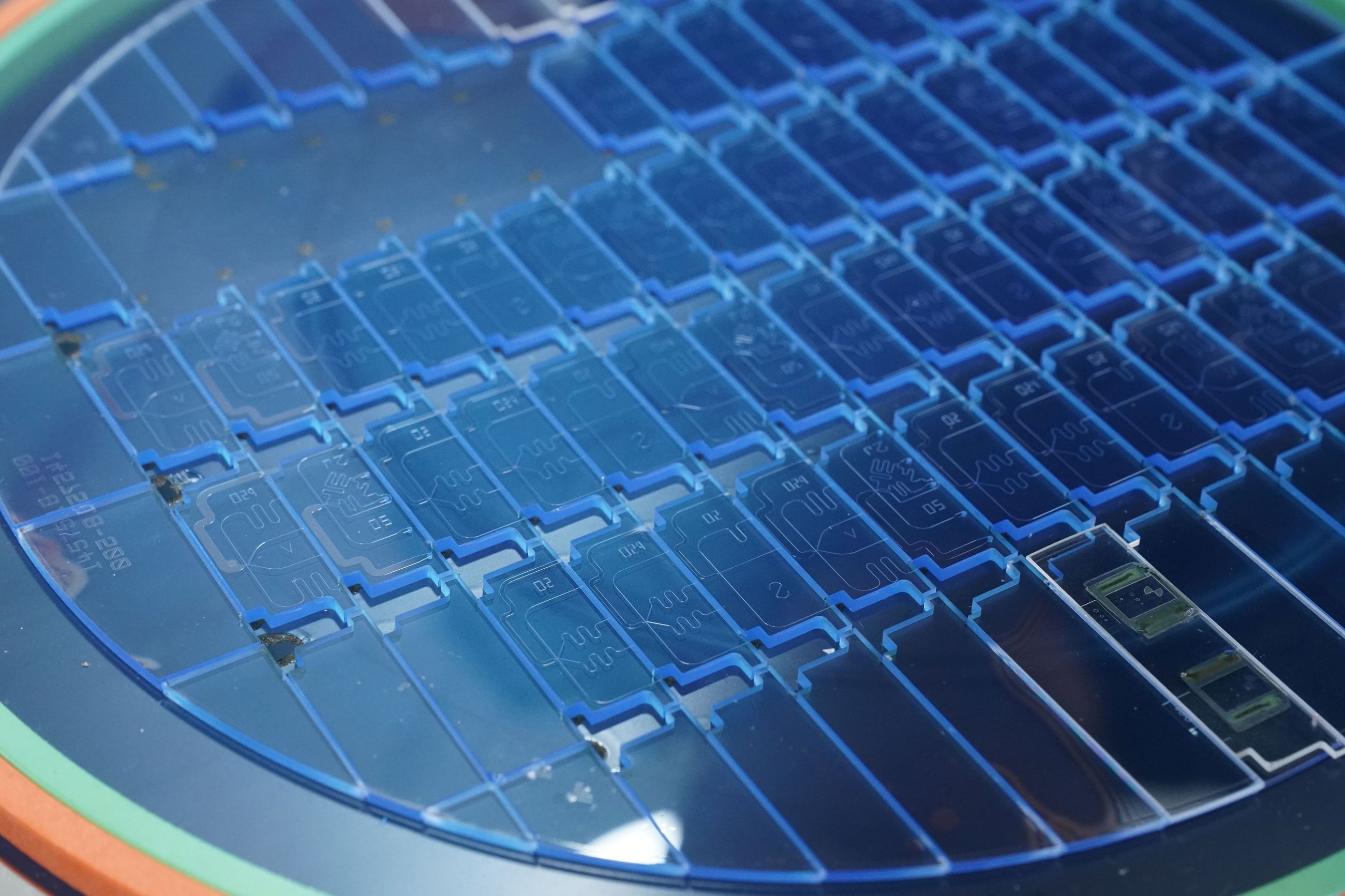 Choosing materials for microfluidic chips: Glass, polymers, and ...