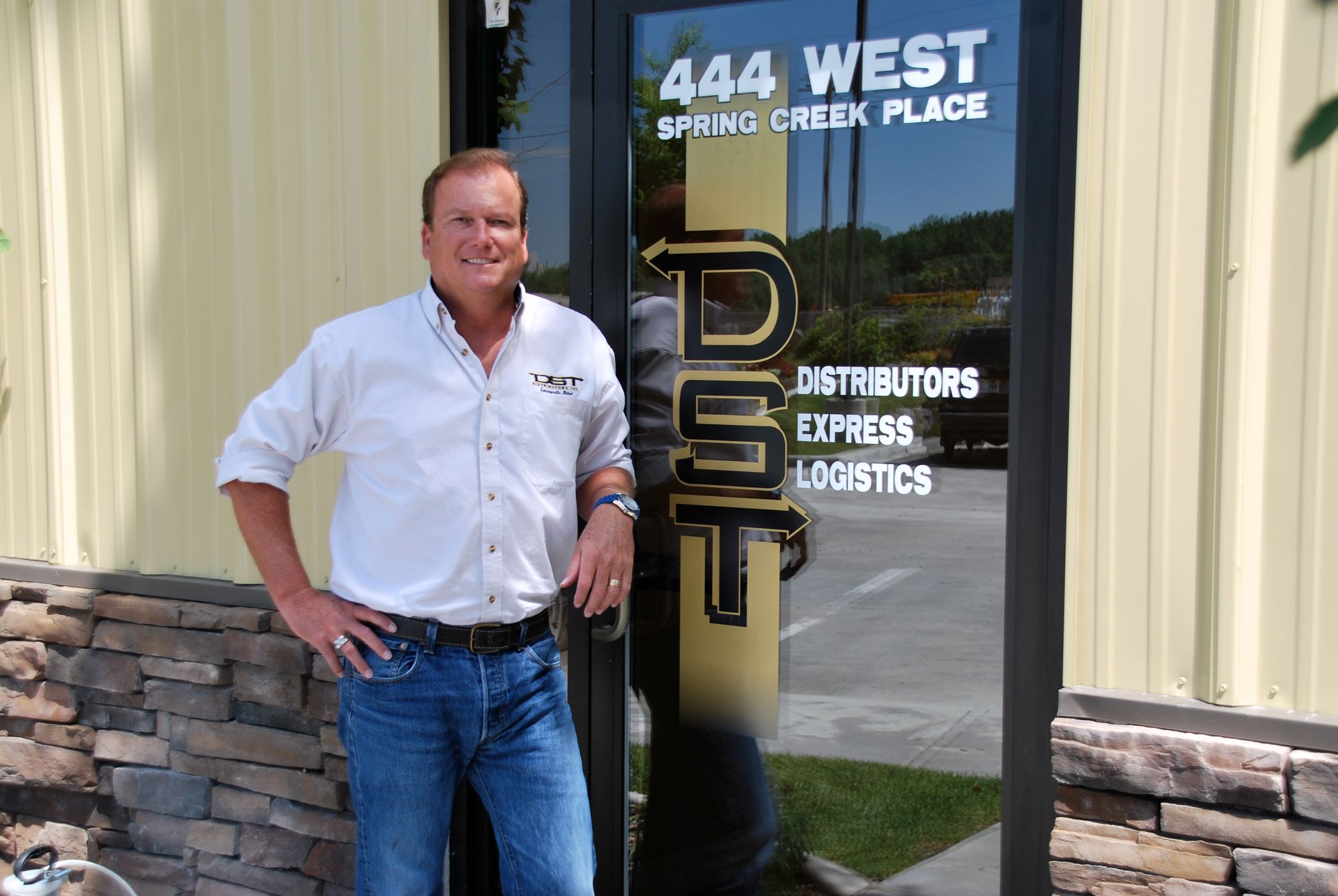 Reliable Logistics & Storage Solutions | DST Delivers