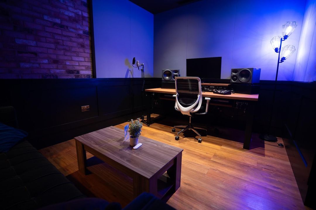 What Is Foley? Guide to Foley Sound Effects & Process