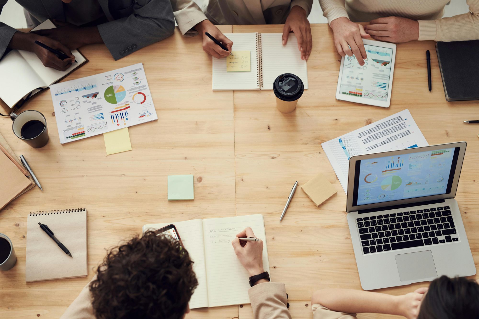 Conoce los 9 roles en el equipo de trabajo del Modelo de Belbin