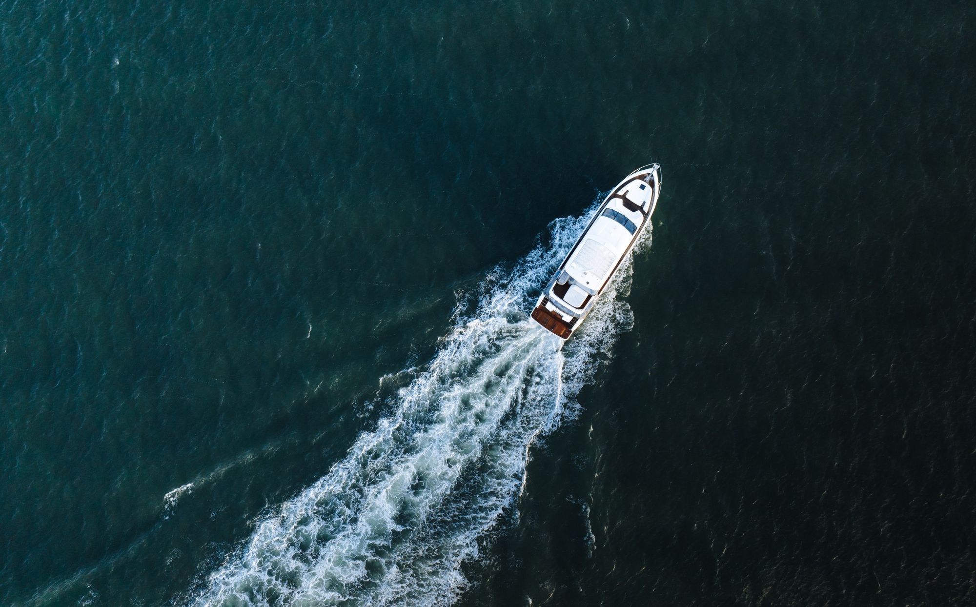 Flexiteek synthetic decking solutions — Aquamare Marine
