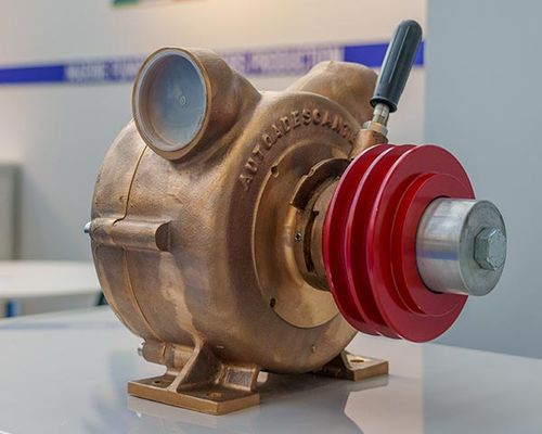 CEM Fresh Water Self Priming Pump with 20L Tank — Aquamare Marine Product
