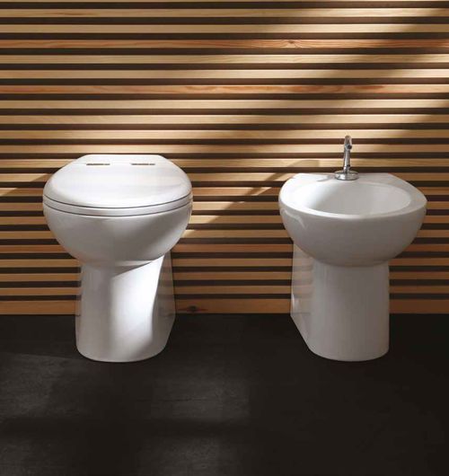 Planus Konos Marine Toilet — Aquamare Marine Product