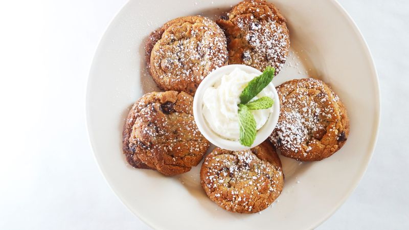 Ivanhoe Restaurant & Bar - Italian/American Cuisine