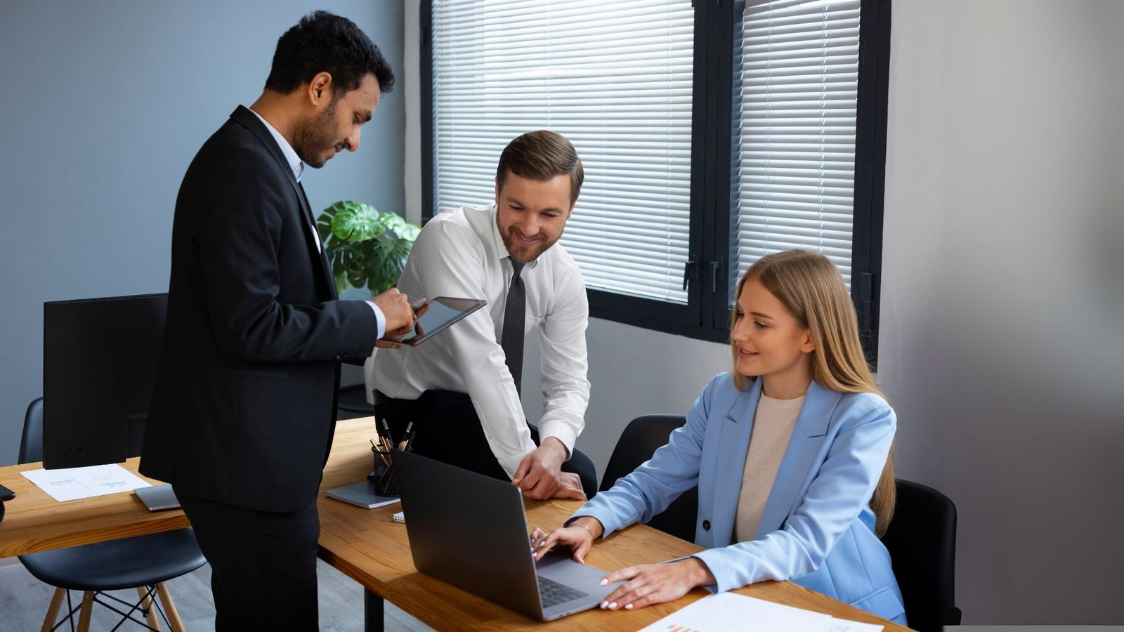 8 Essential People Management Skills Every Manager and Leader Should Master