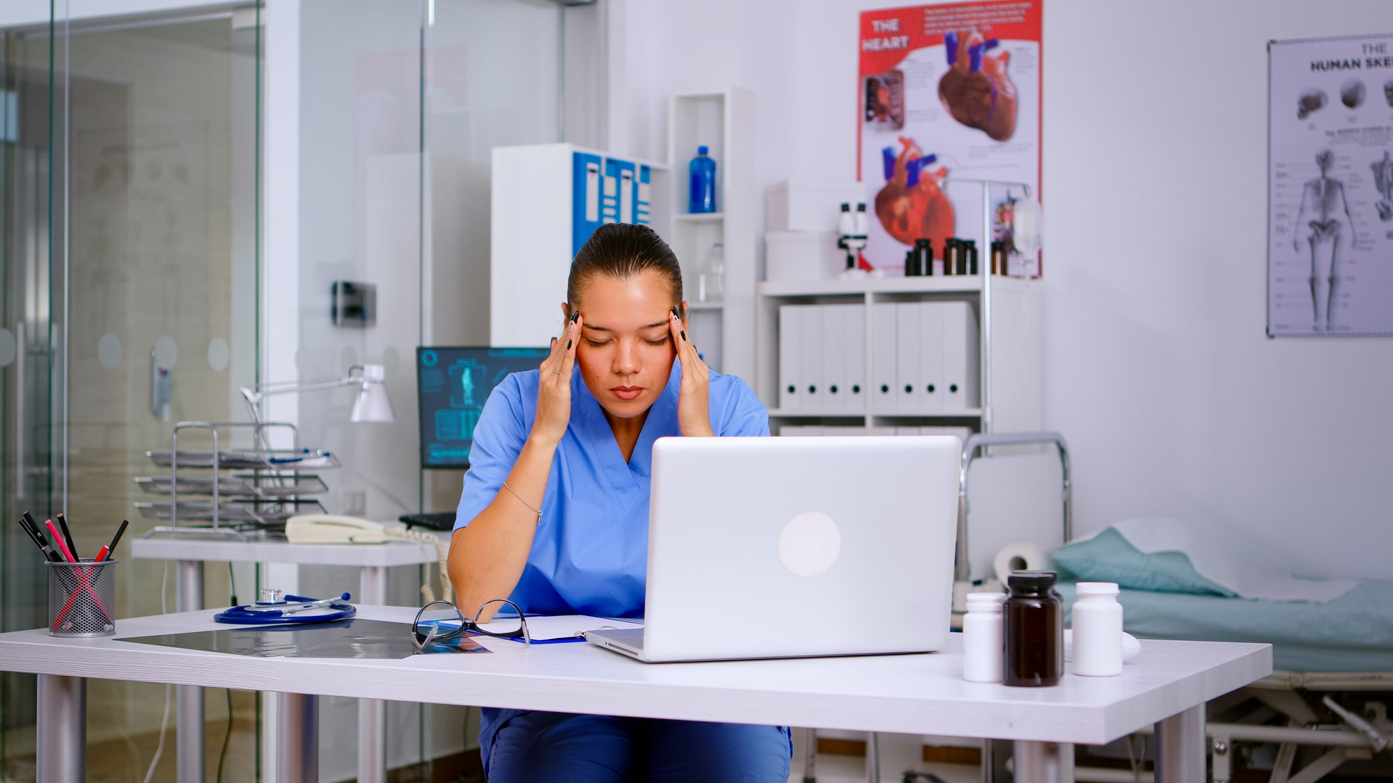 What do hospitals use instead of pagers? | Hypercare Blog