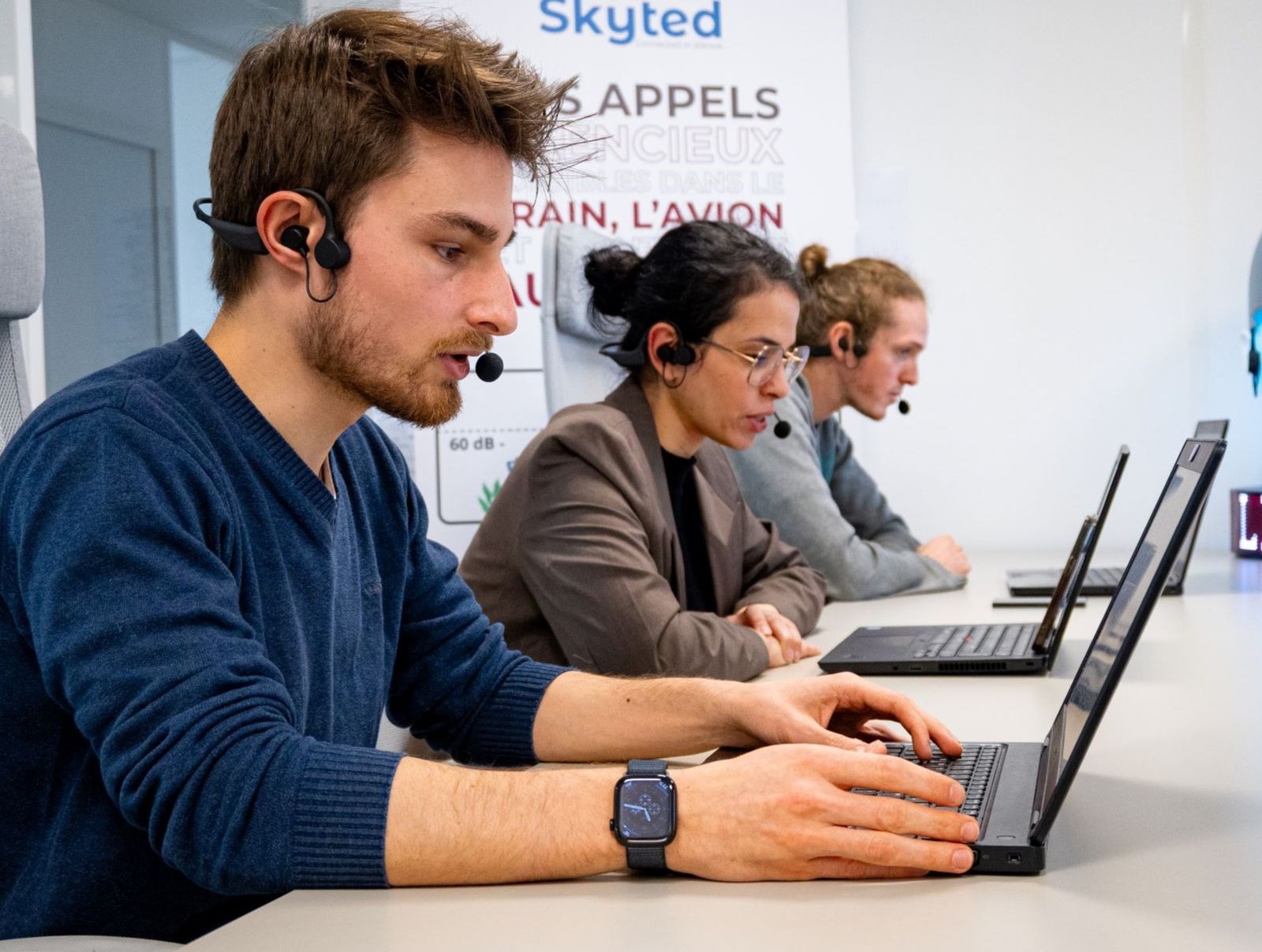 Skyted | Interface vocale privée pour les appels, l'IA et le travail