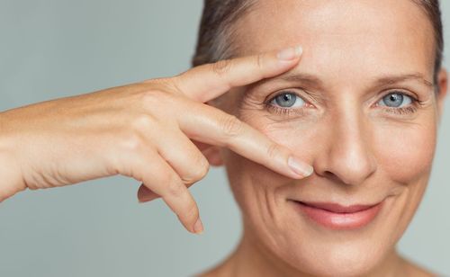 Aphakia: Symptoms, Causes and Treatments Available