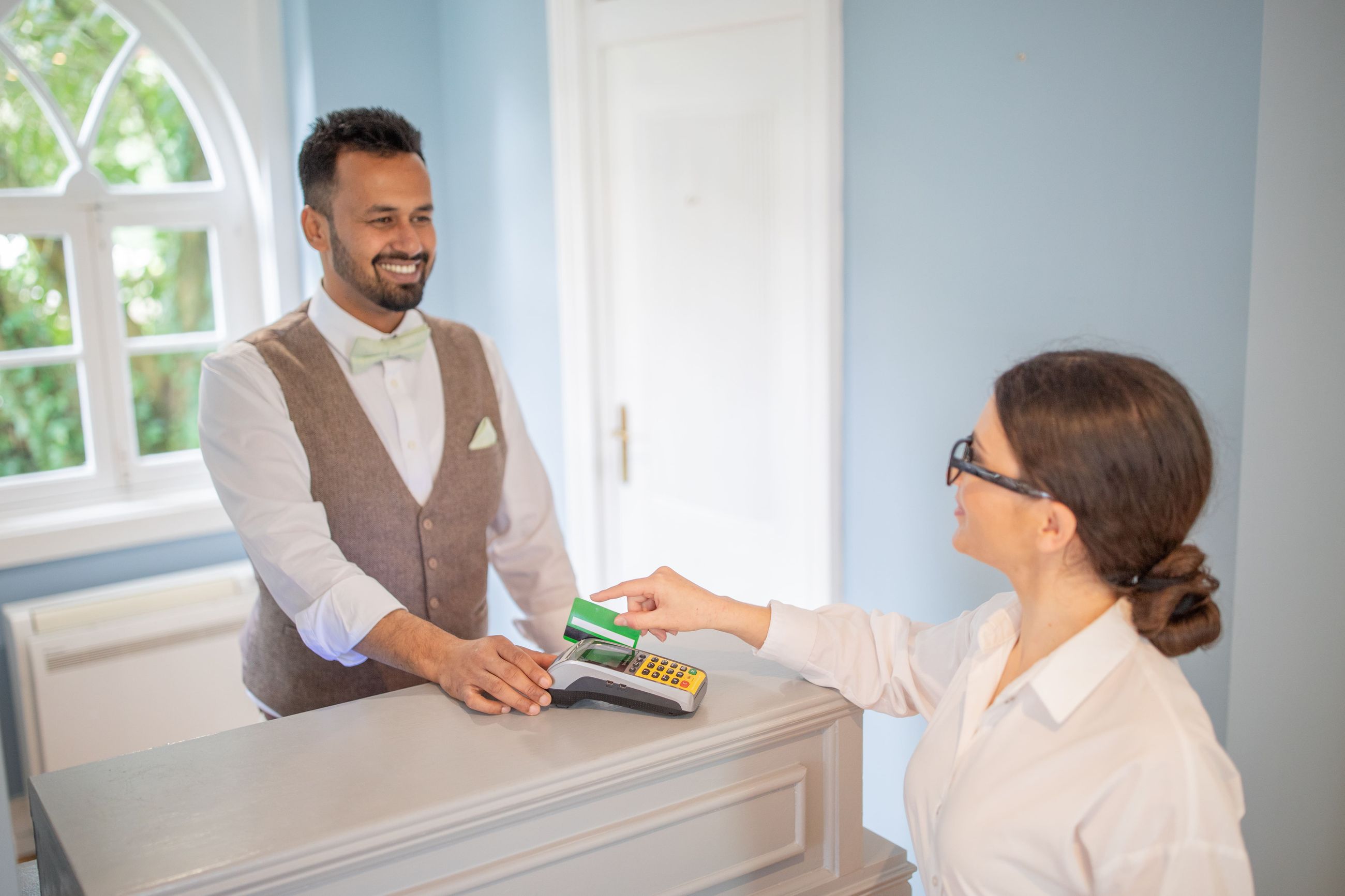 How Much is a Security Deposit ? Landlord Guide 2025 | Baselane