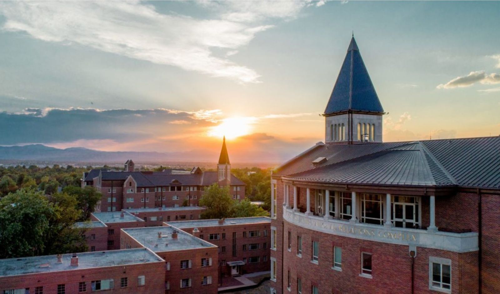 30 College Event Ideas to Boost Student Engagement