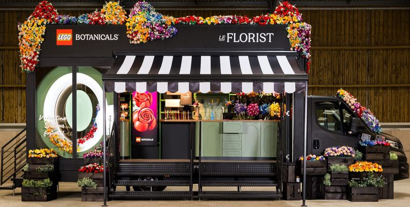 LEGO Botanicals ‘Le Florist’ Truck Tours | BM Outdoor