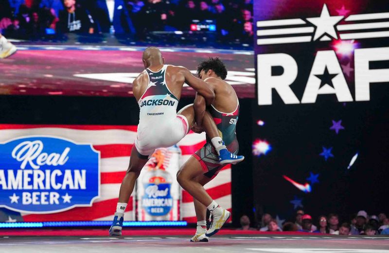 Nate Jackson Upsets Carter Starocci with 7-2 Decision at RAF02
