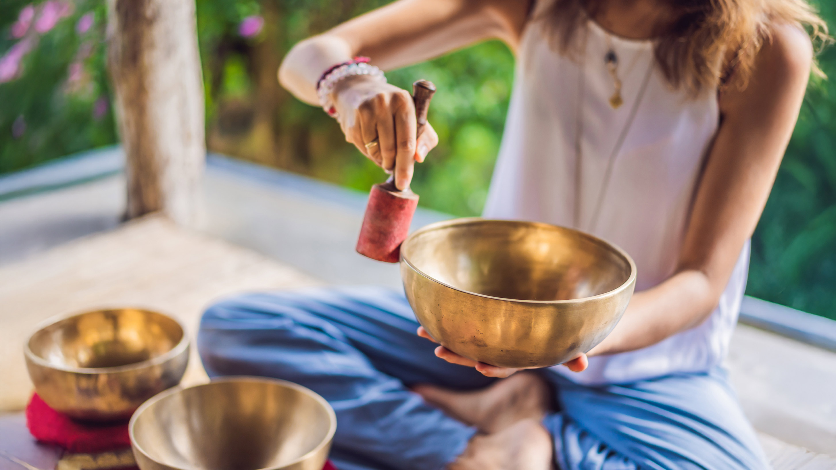 Sound Therapy and Binaural Beats: Do They Work? | Cedars-Sinai