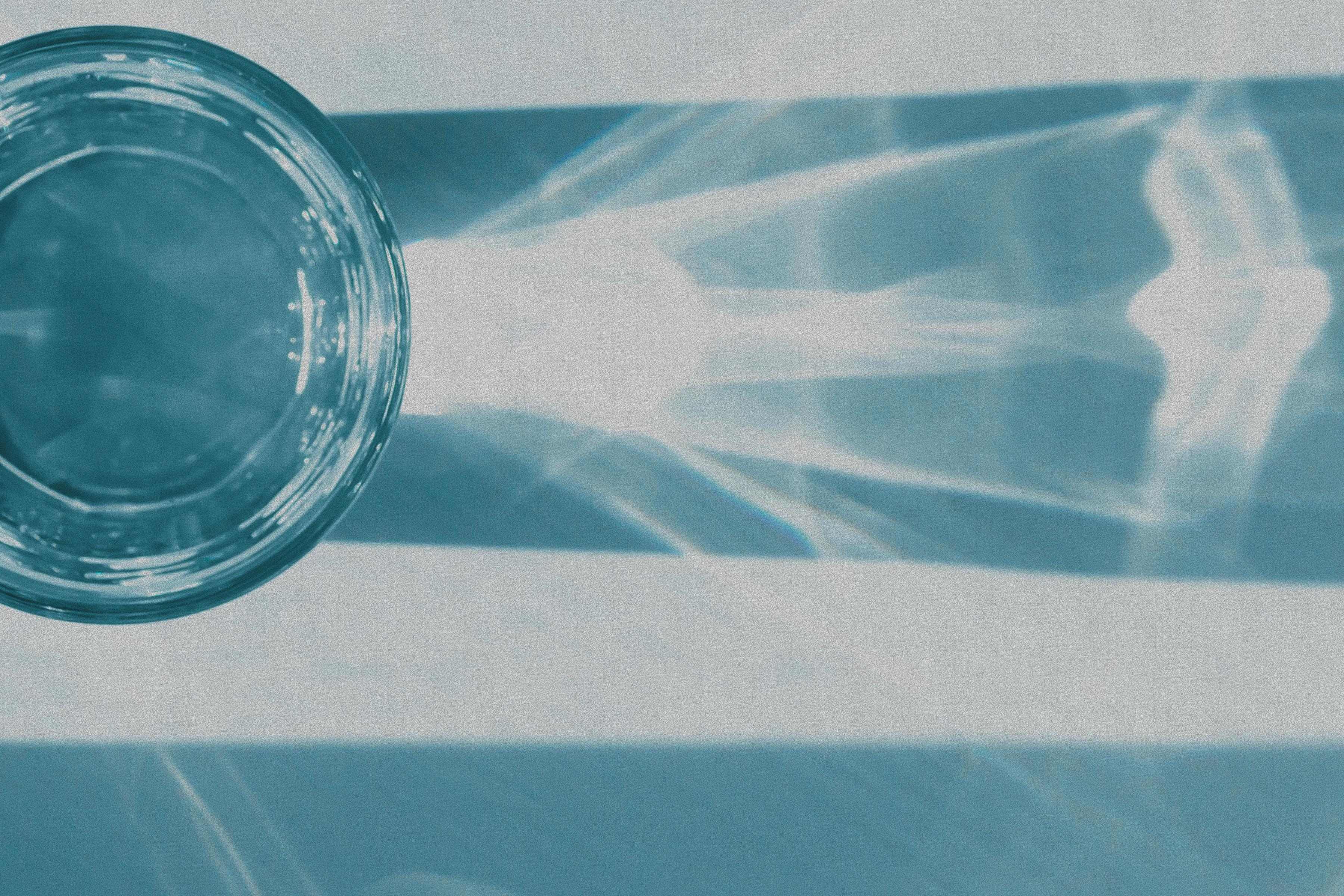 Can Dehydration Cause a UTI? | Evvy