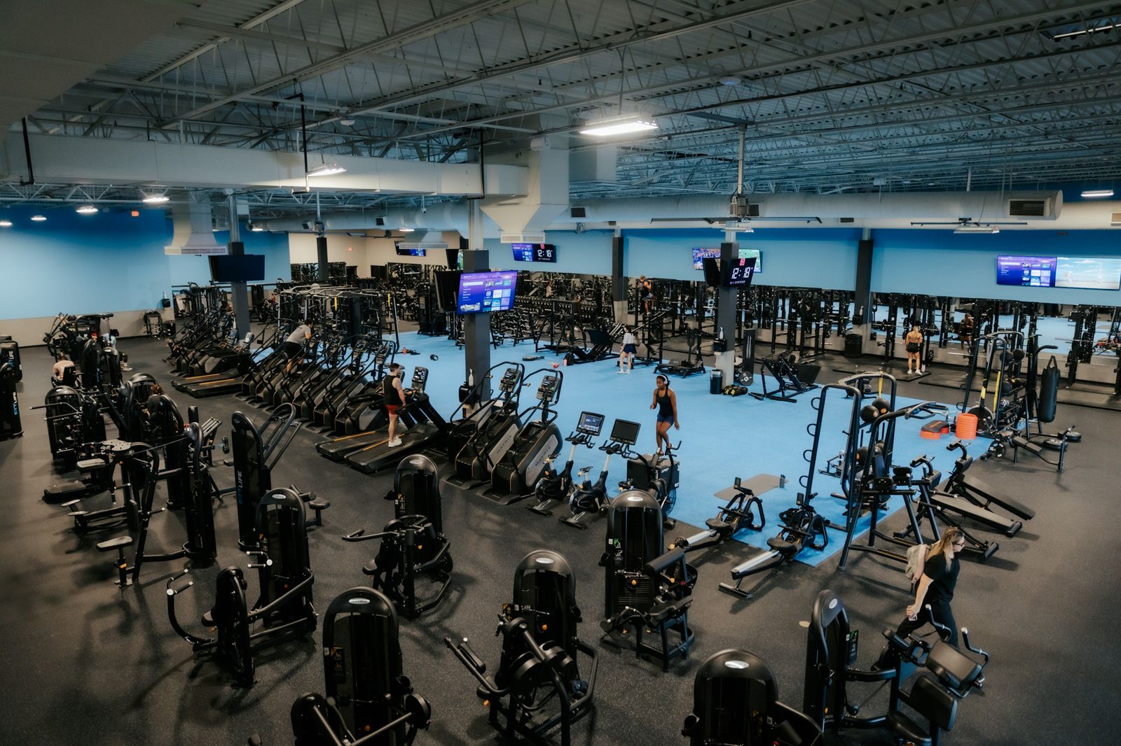 FIT LIFE Health Clubs | Real Fitness. Real Recovery. Real Support.