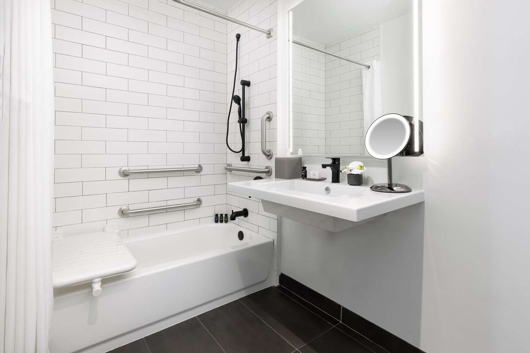 Bay View One Bedroom Suite with King Bed ADA | The Elser Hotel