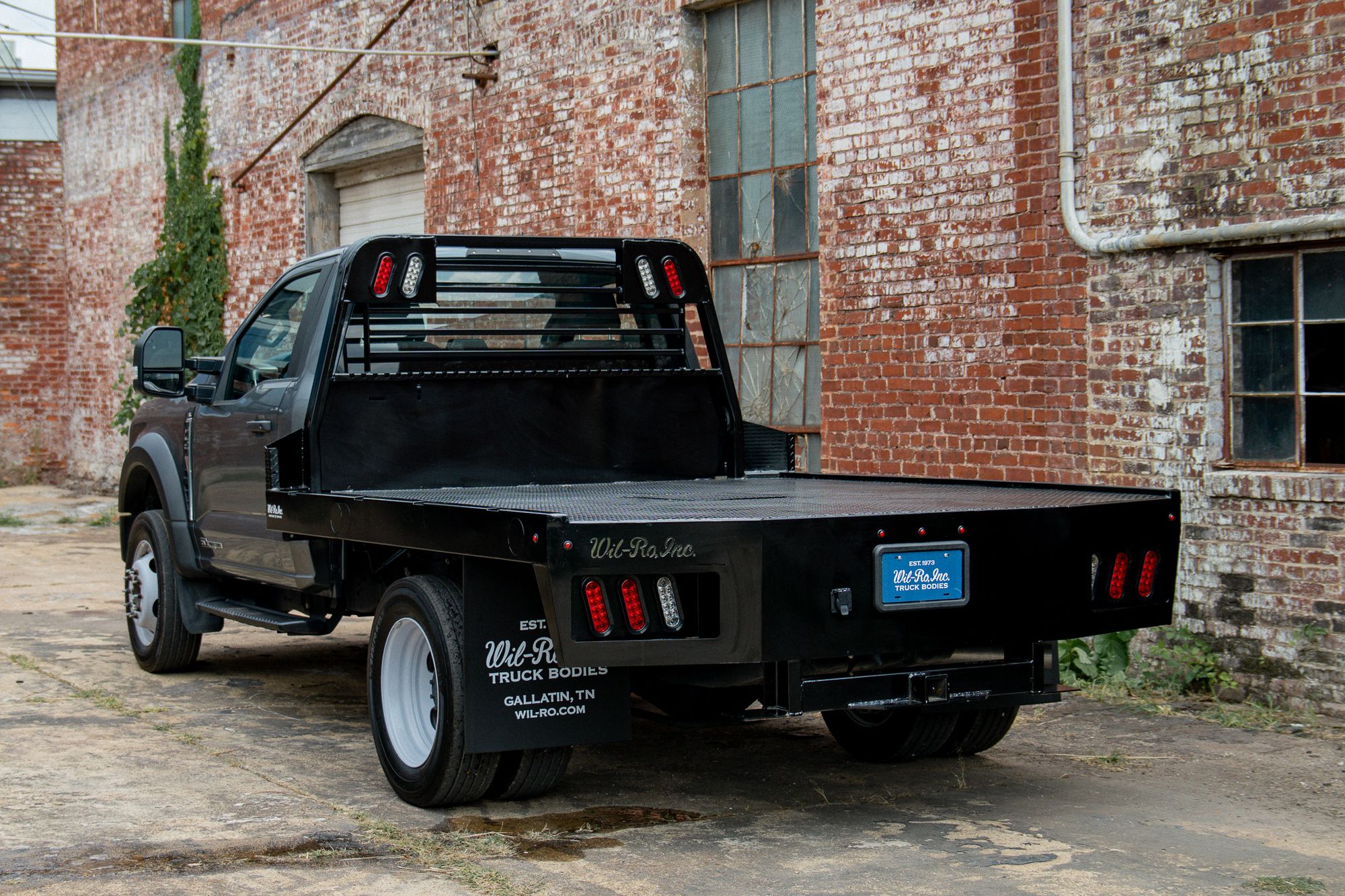Flatbed Series by Wil-Ro | Premium Flatbed Truck Beds