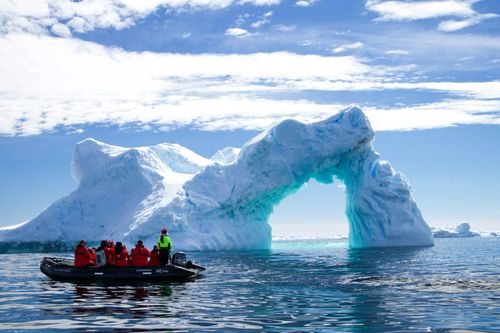Antarctica Expedition Itineraries: Luxury Polar Cruises