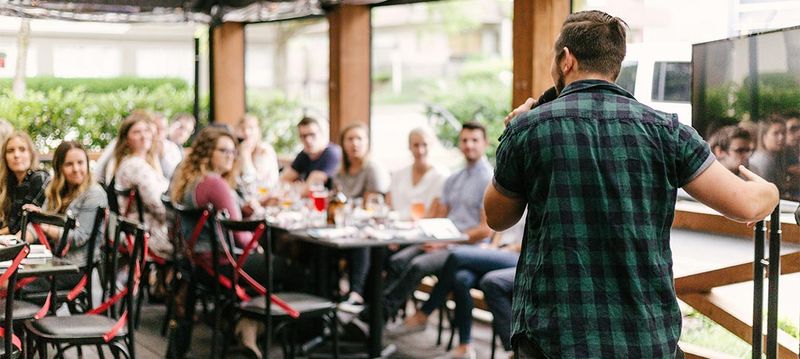 44 Fundraising auction ideas to maximize bids & donations